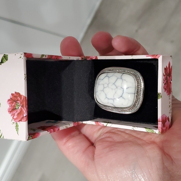 Peermont Jewelry | Jewelry | Peermount Pinky Cocktail Marble Ring Size ...